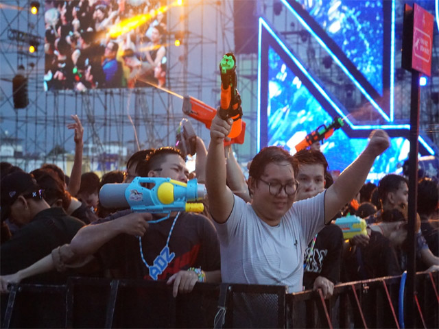 Tiger Crystal Rave 2.0 - Water EDM Festival đại tiệc nhạc nư