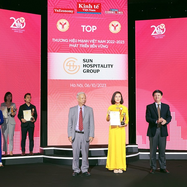 Sun Hospitality Group lần đầu tiên đạt cúp giải thưởng Thươn